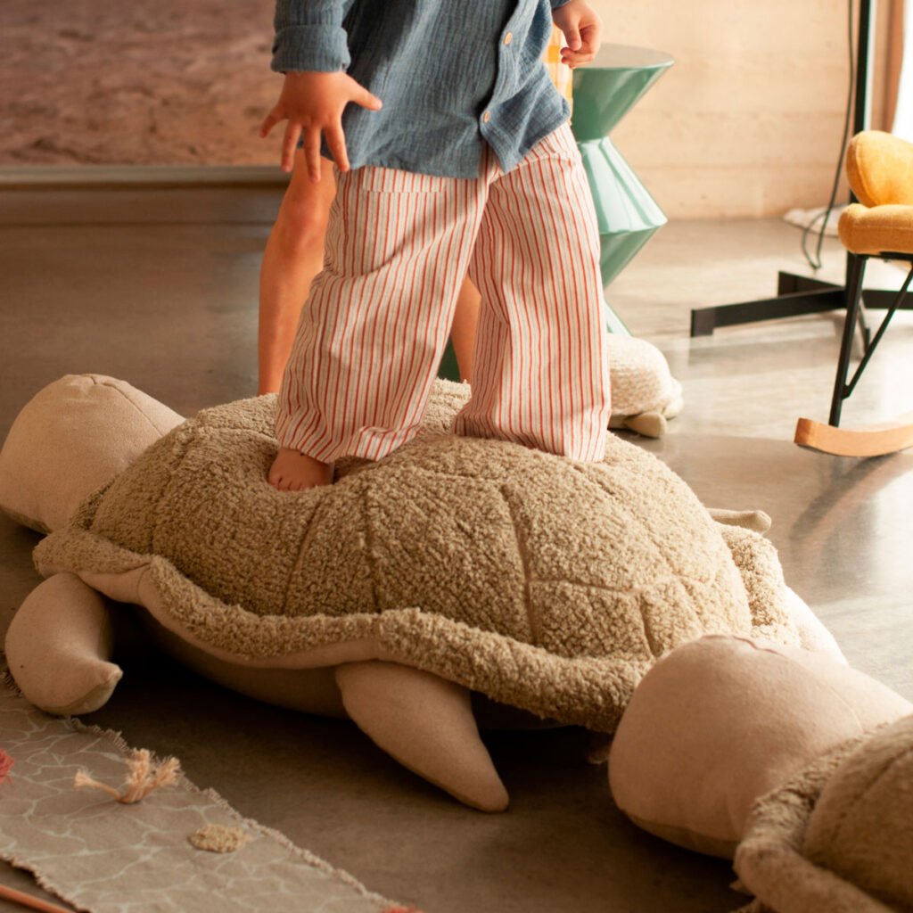 Puff Mrs. Turtle 20 x 115 x 85 cm - Momy Home & Kids Decor